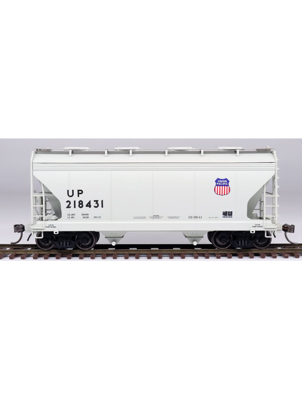 Intermountain 46539 UP 2 bay hopper, HO scale