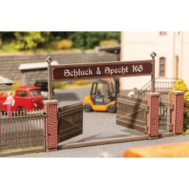 noch 14234 ho scale gate w/brick columns