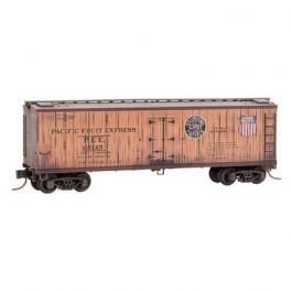 micro trains 4744145 pfe weathered boxcar